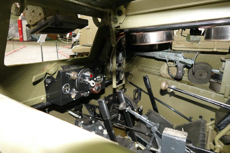 Юрий Пашолок. Vickers Utility Tractor здорового человека ...